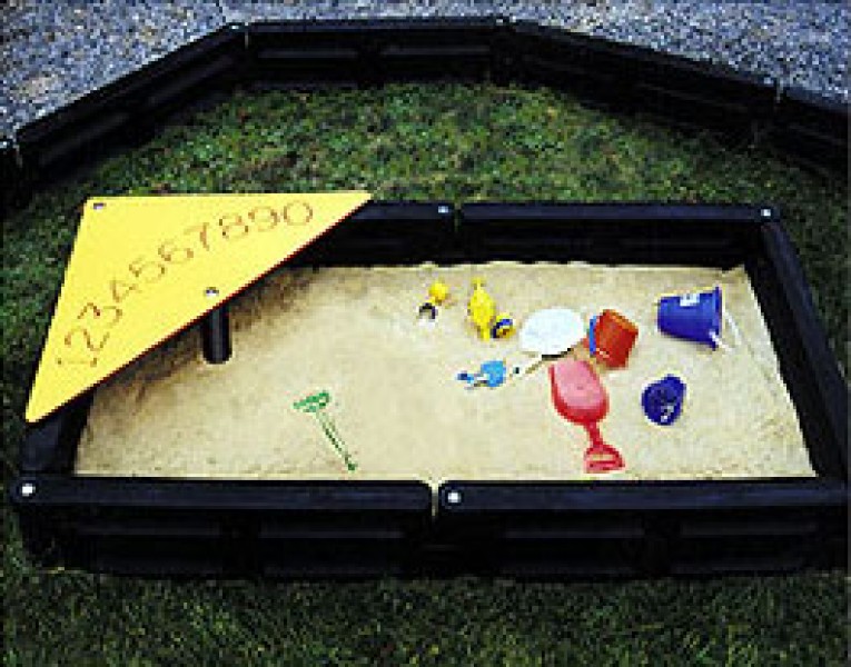 Sandbox with Polytimber Curbs - Treefrogs Showrooms