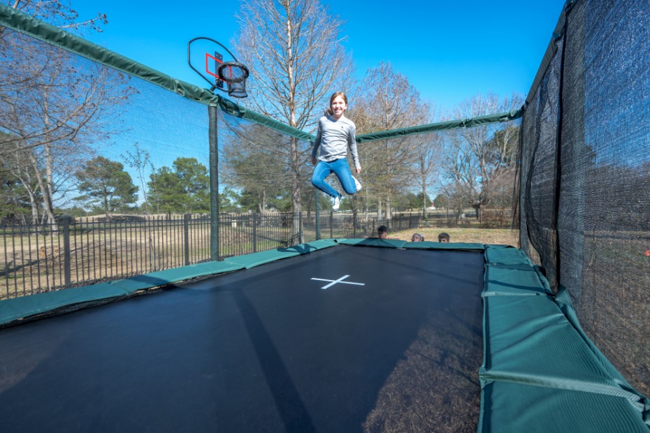 10 x 17 Rectangle Trampoline | Tree Frogs Showrooms